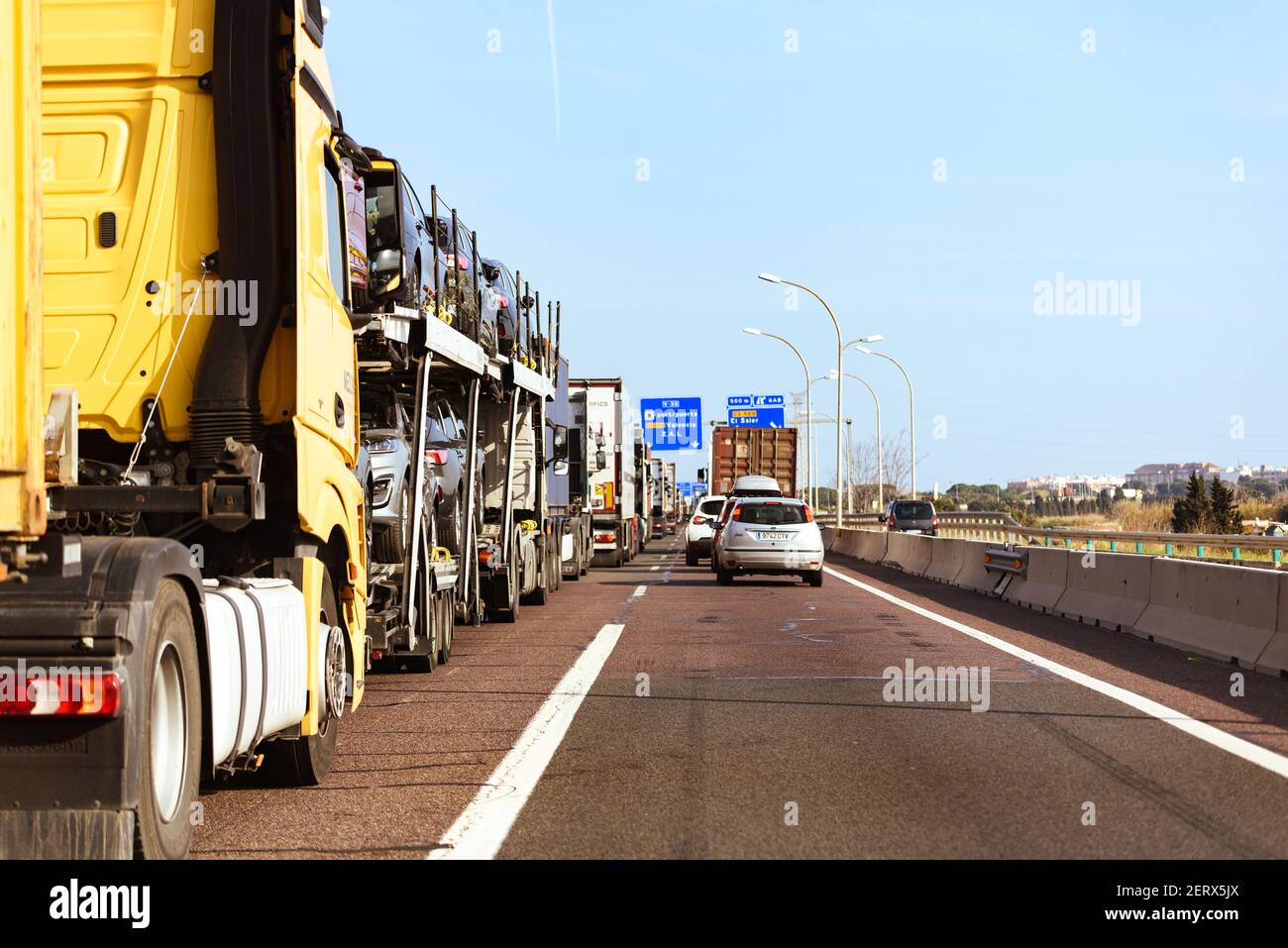Ship traffic jam hi-res stock photography and images - Alamy