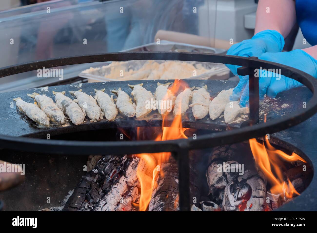 Fish in flour hi-res stock photography and images - Alamy