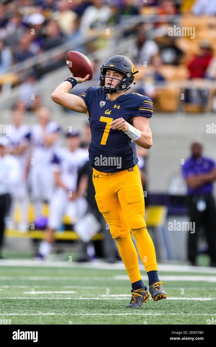 October 27, 2018: California Golden Bears quarterback Chase Garbers (7 ...