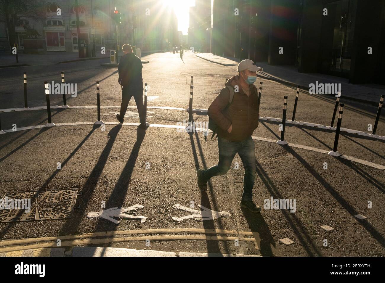 Oppositem directions hi-res stock photography and images - Alamy