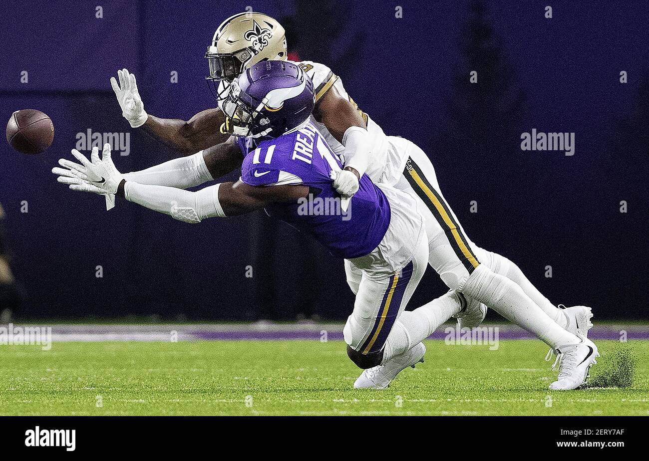 New Orleans Saints' Eli Apple (25) was called for pass interference ...