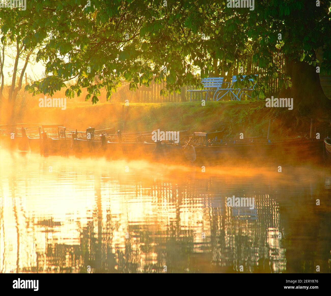 River bank activities hi-res stock photography and images - Alamy