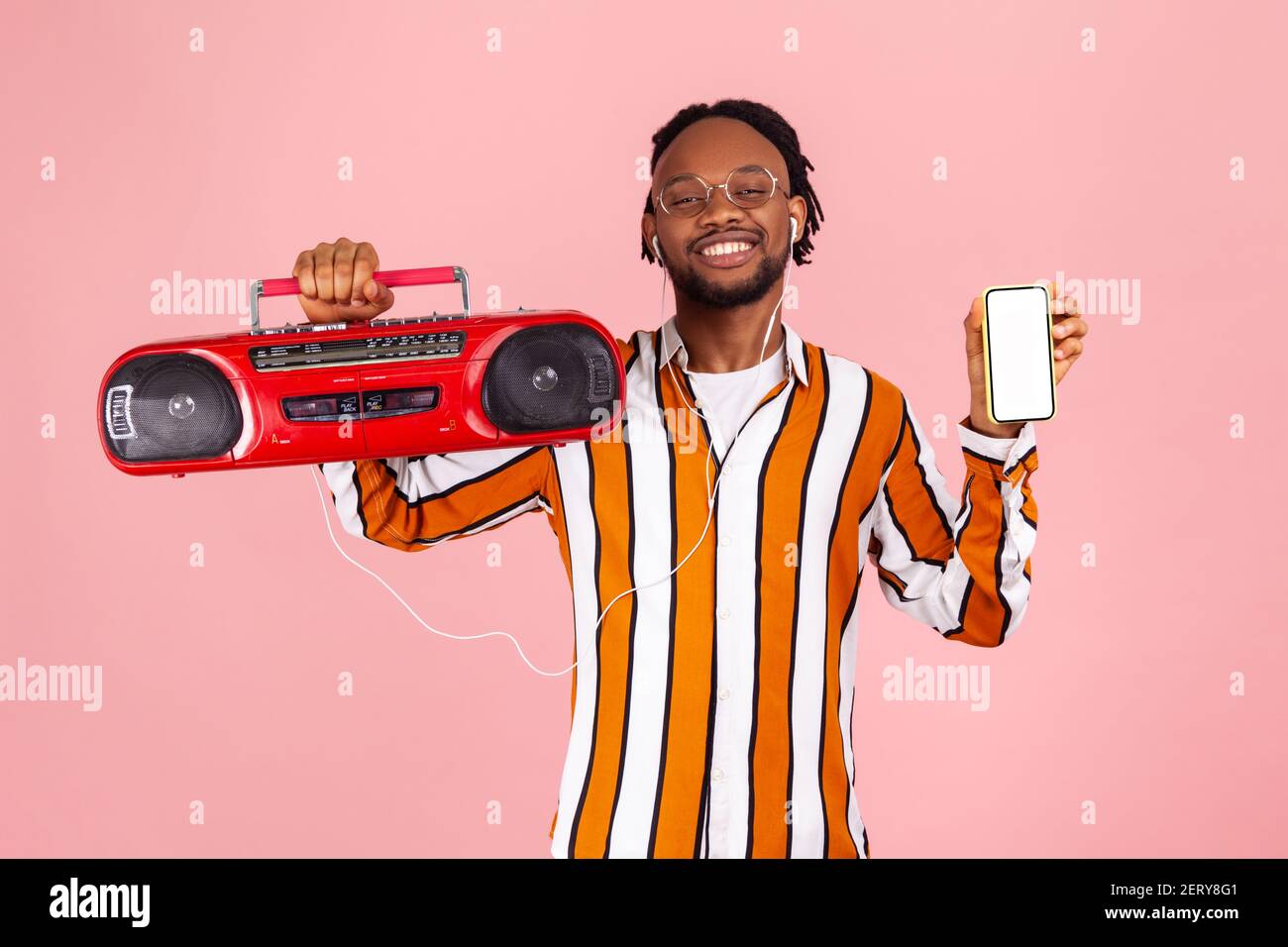 African american record player hi-res stock photography and images - Alamy