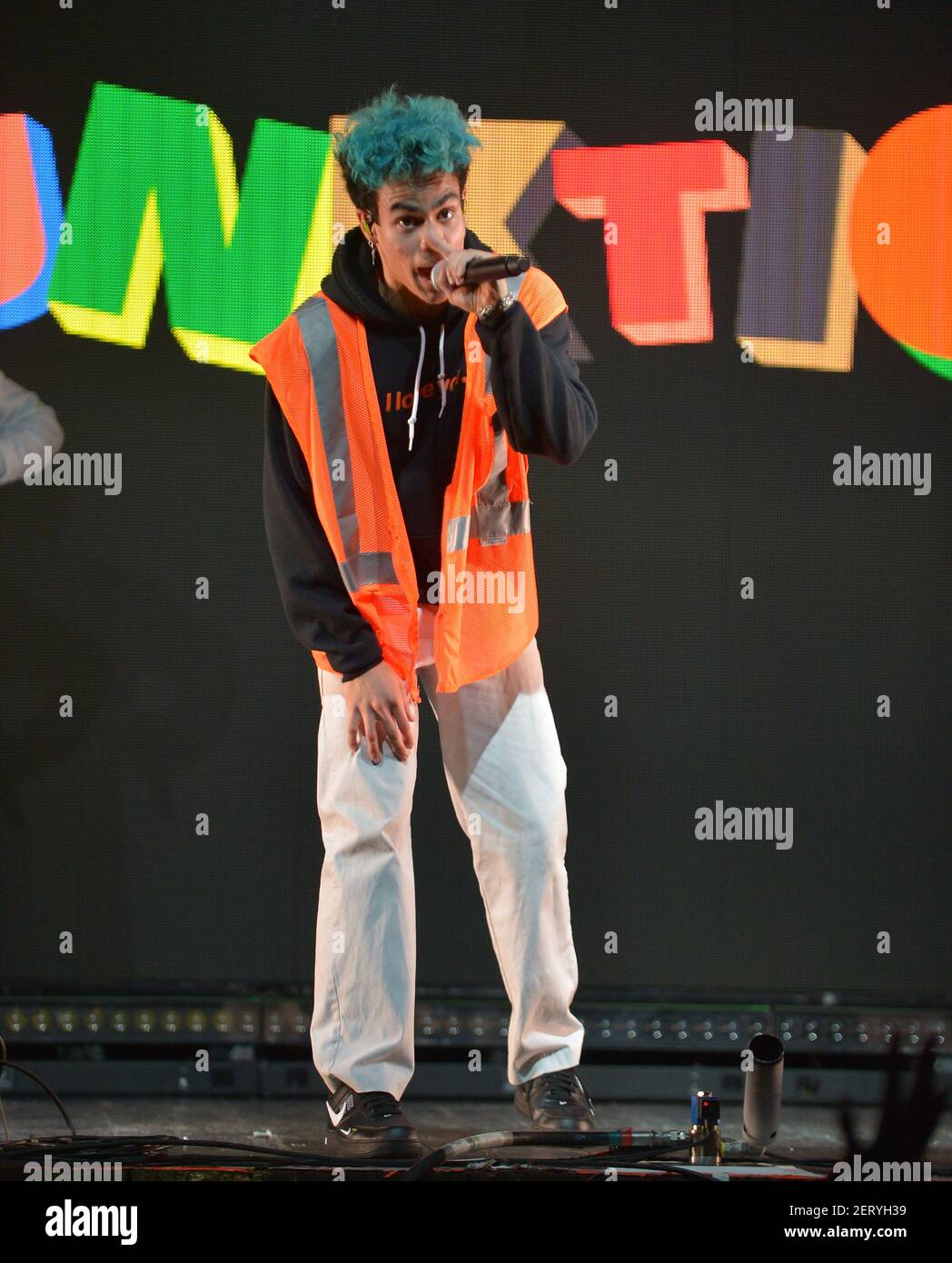 FORT LAUDERDALE FL - OCTOBER 29: Edwin Honoret of Prettymuch performs ...