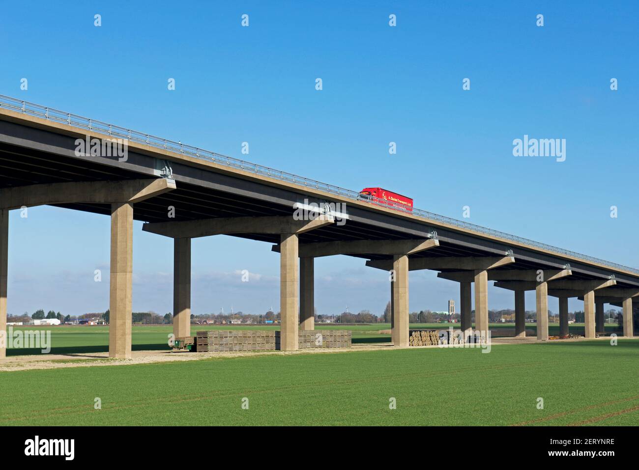 The bridge carrying the M62 motorway across the River Ouse, near Howden ...