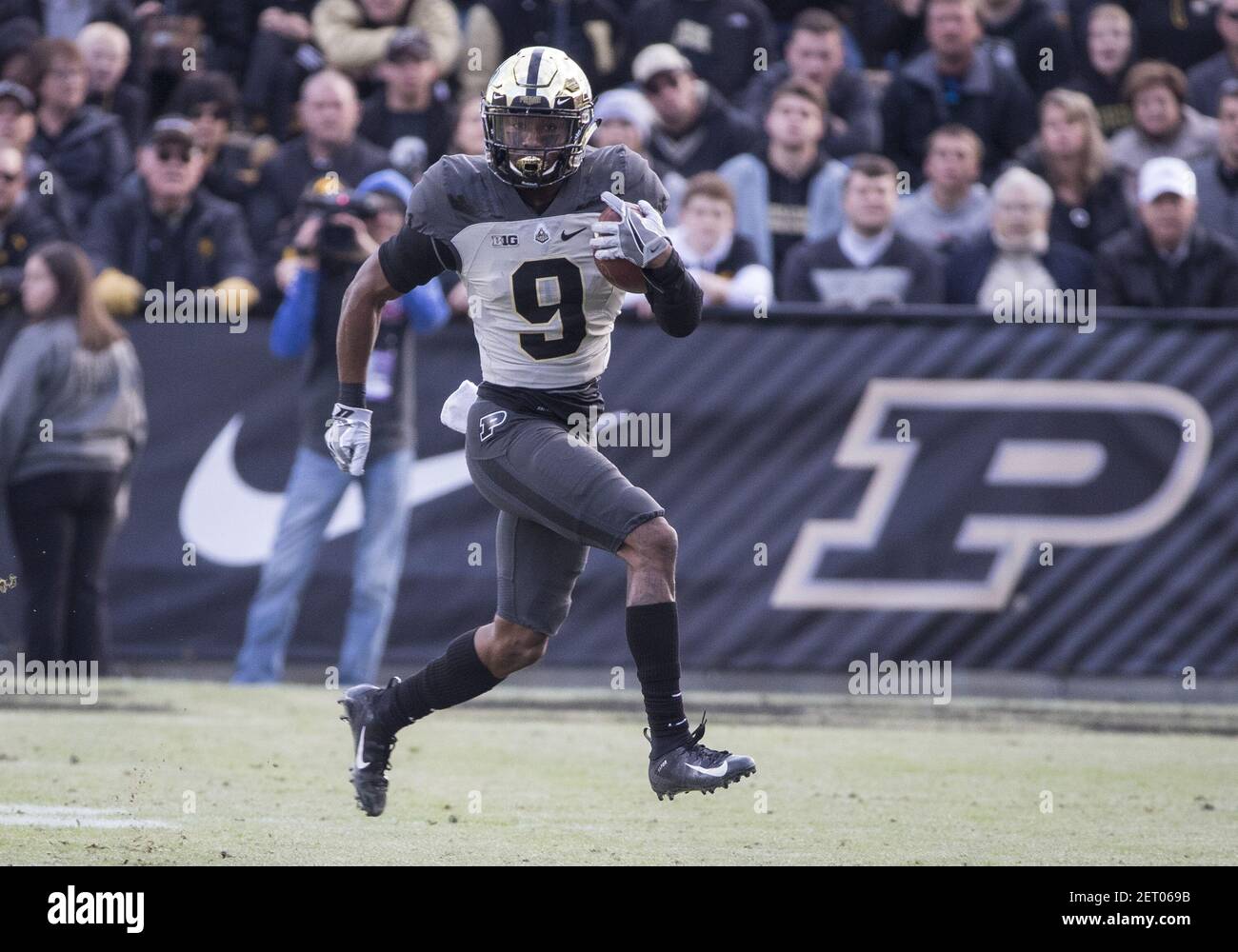 November 03, 2018: Purdue wide receiver Terry Wright (9) runs with the ...