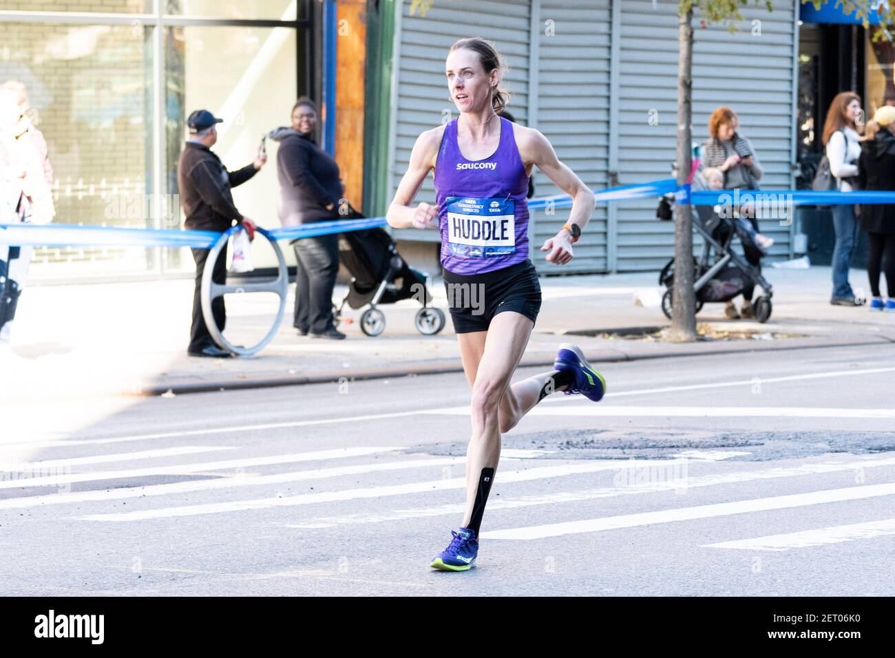 Molly Huddle (USA) running in Manhattan near the Madison Avenue Bridge ...