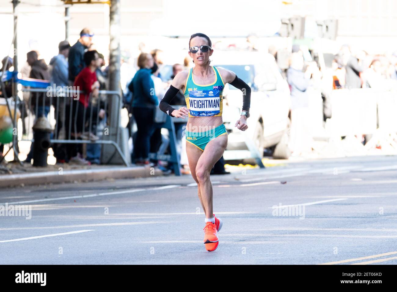 Lisa Weightman (AUS) running in Manhattan near the Madison Avenue ...