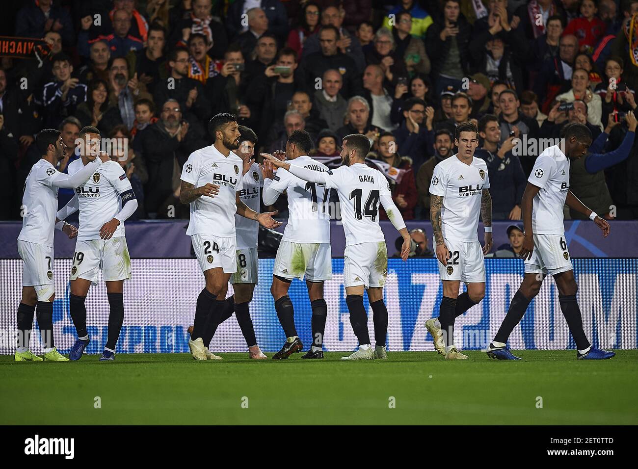 Valencia CF players celebrating the Carlos Soler goal. (Photo by ...