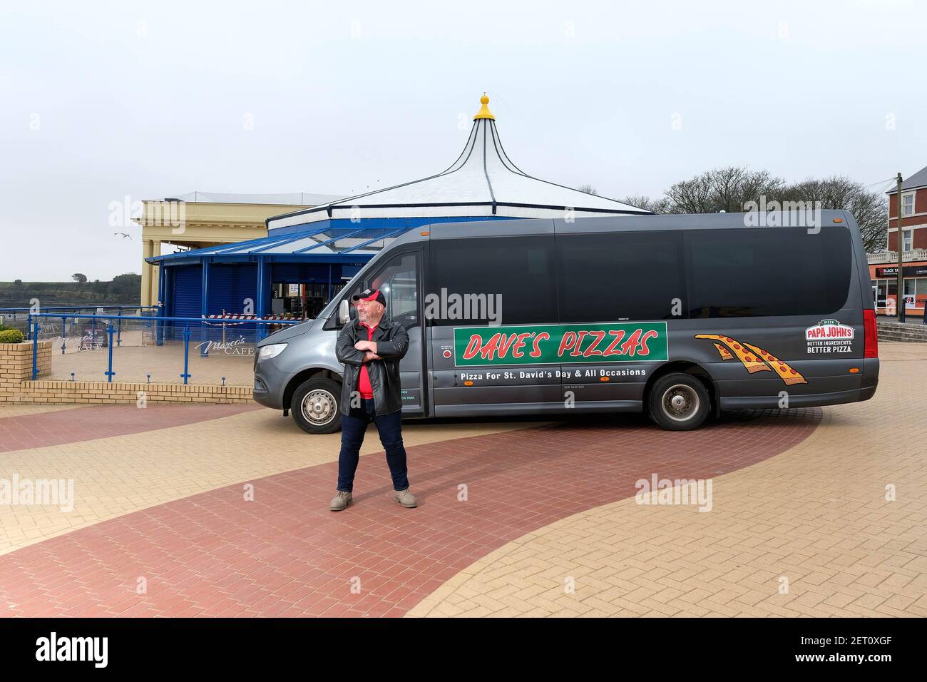 EDITORIAL USE ONLY 'Coach driver Dave' launches 'DaveÕs Pizzas ...
