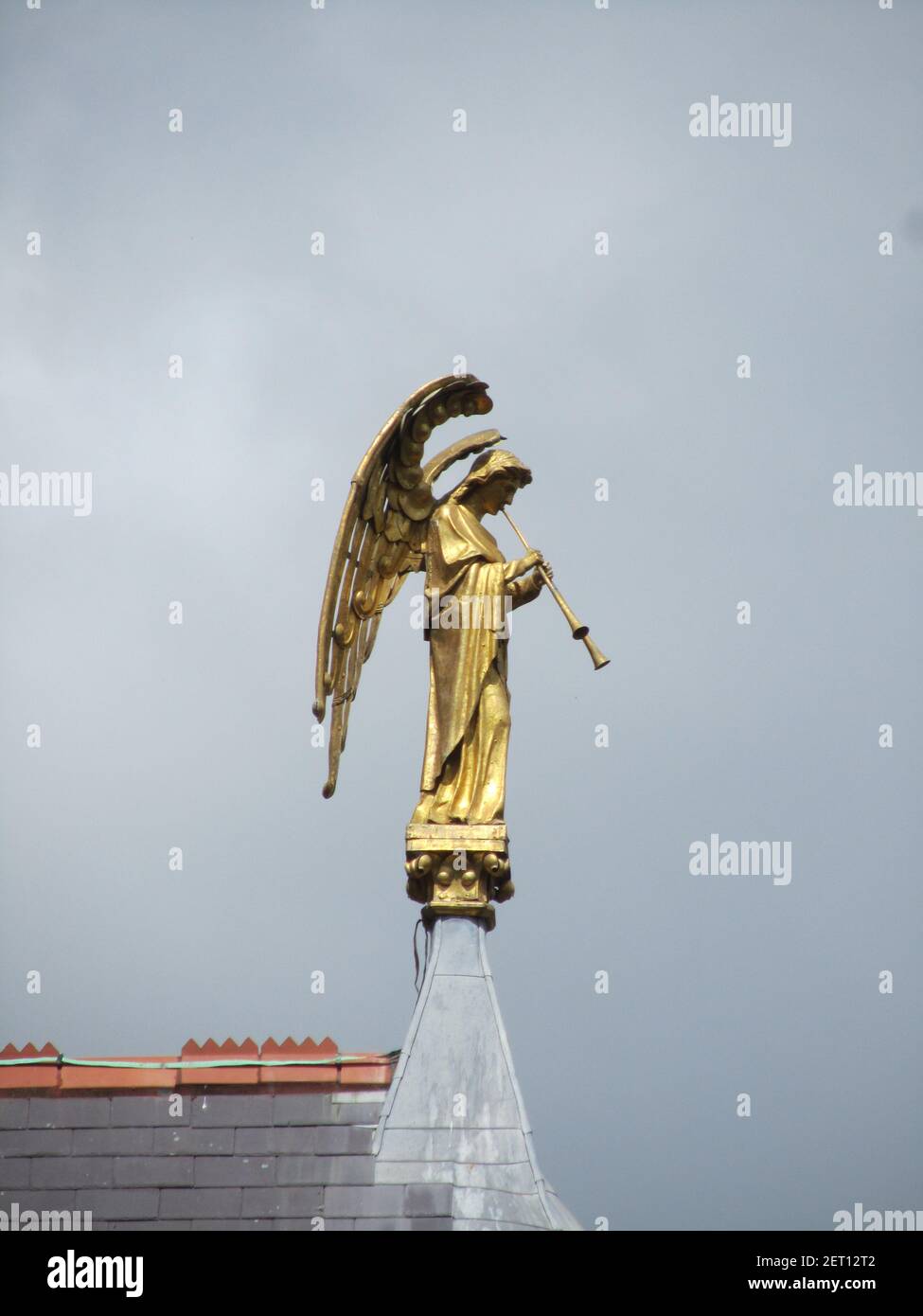 Resurrection angel hi-res stock photography and images - Alamy