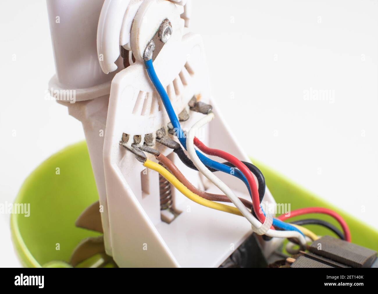 Dirty electrical contacts in the mixer and overheating of the ...