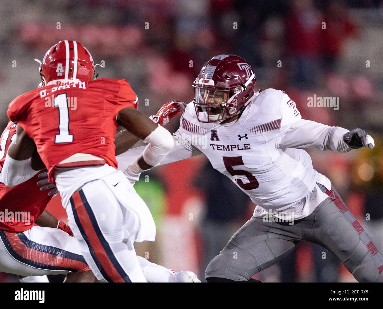 Temple Owls linebacker Shaun Bradley (5) during the game between Temple ...