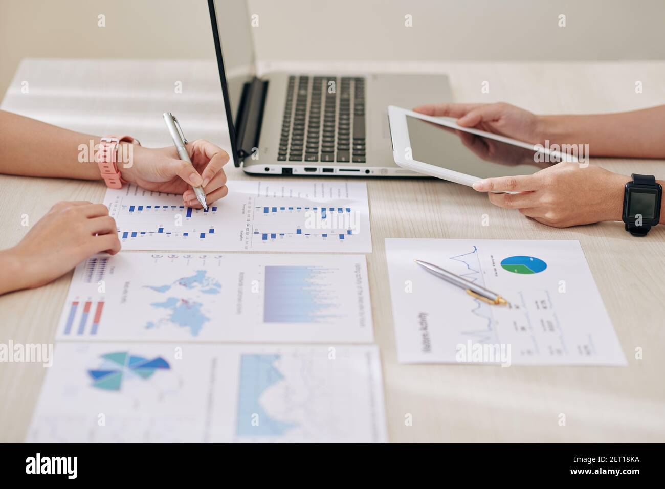 Meeting of project management team Stock Photo - Alamy