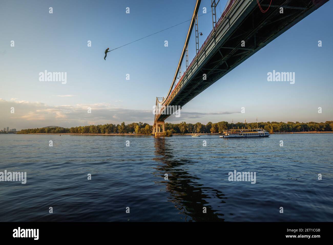 Pedestrian walkway over river hi-res stock photography and images - Alamy