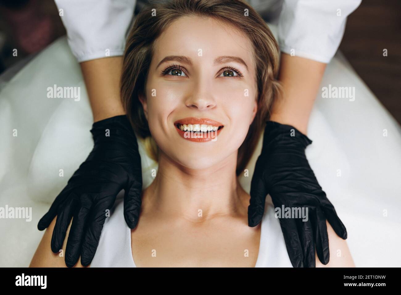 Pinch technique hi-res stock photography and images - Alamy