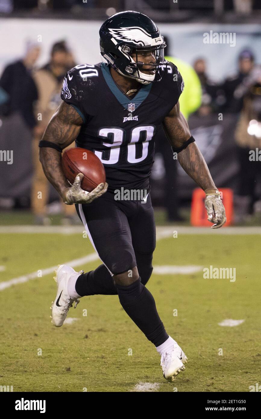 November 11, 2018: Philadelphia Eagles running back Corey Clement (30 ...