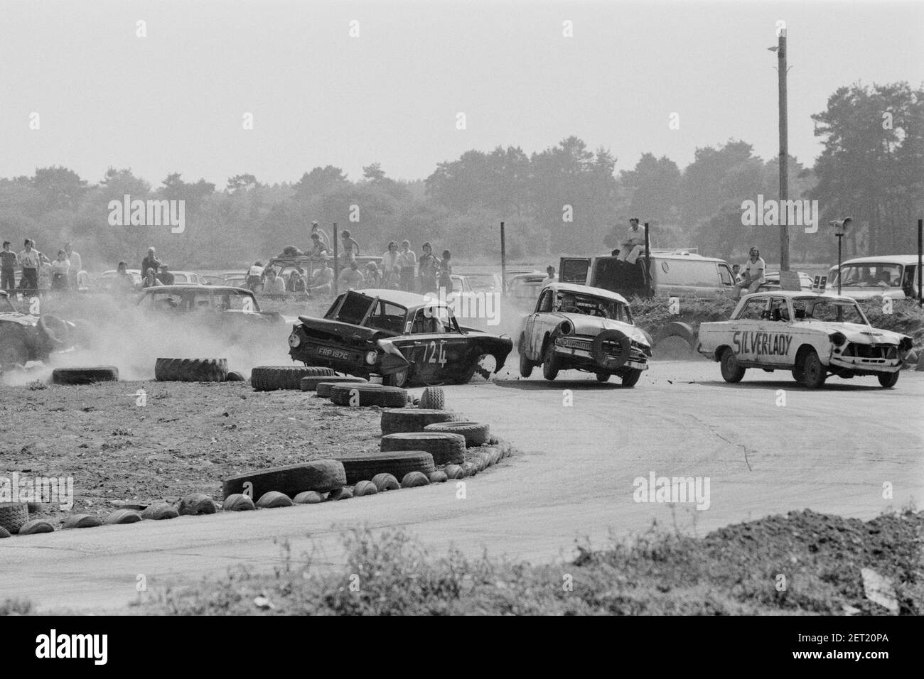 Banger track racing hi-res stock photography and images - Alamy
