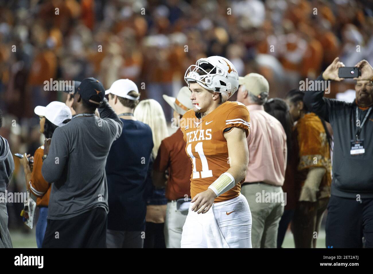November 17, 2018: Texas Longhorns Quarterback Sam Ehlinger #11 in ...