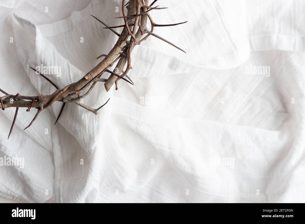 Linen shroud hi-res stock photography and images - Alamy
