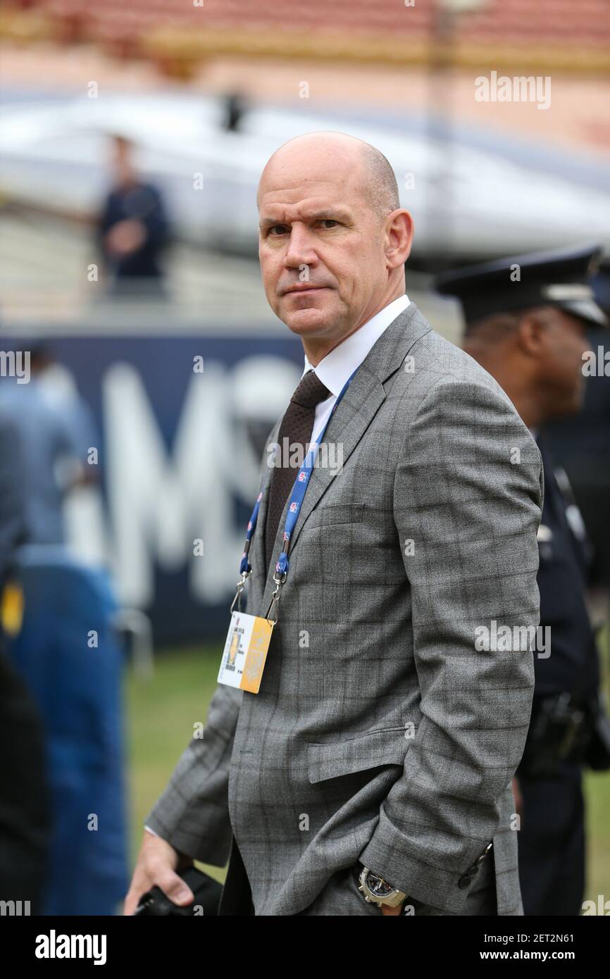 November 19, 2018 Los Angeles, CA...Referee Clete Blakeman before the ...