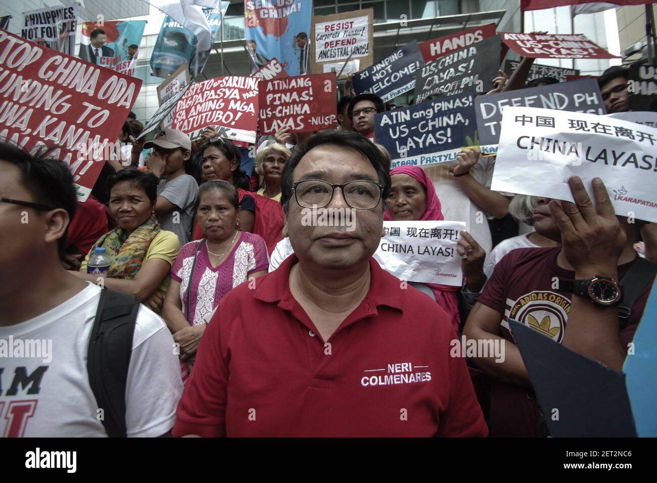 Human rights lawyer and activist Neri Colmenares join various militant ...