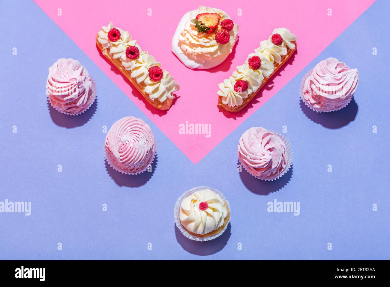 Flat lay sweet cakes hi-res stock photography and images - Alamy