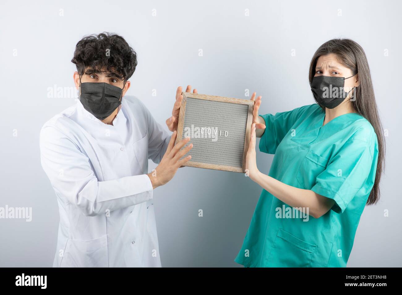 Doctor uniforms hi-res stock photography and images - Alamy