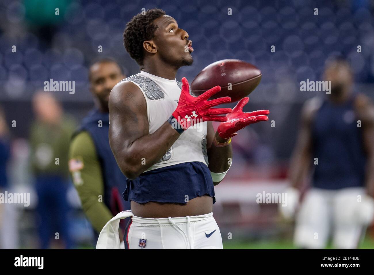 November 26, 2018: Houston Texans running back Alfred Blue (28) warms ...