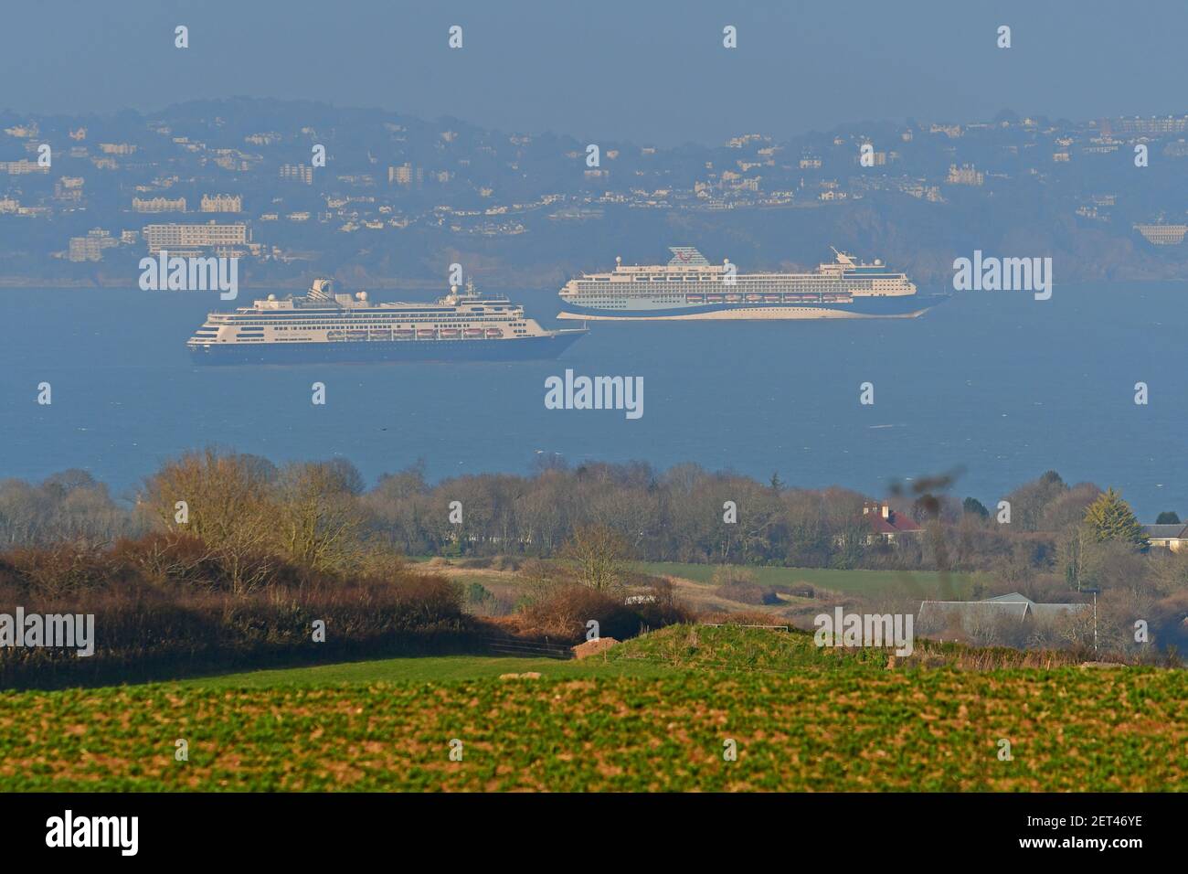 5 liners in torbay hi-res stock photography and images - Alamy