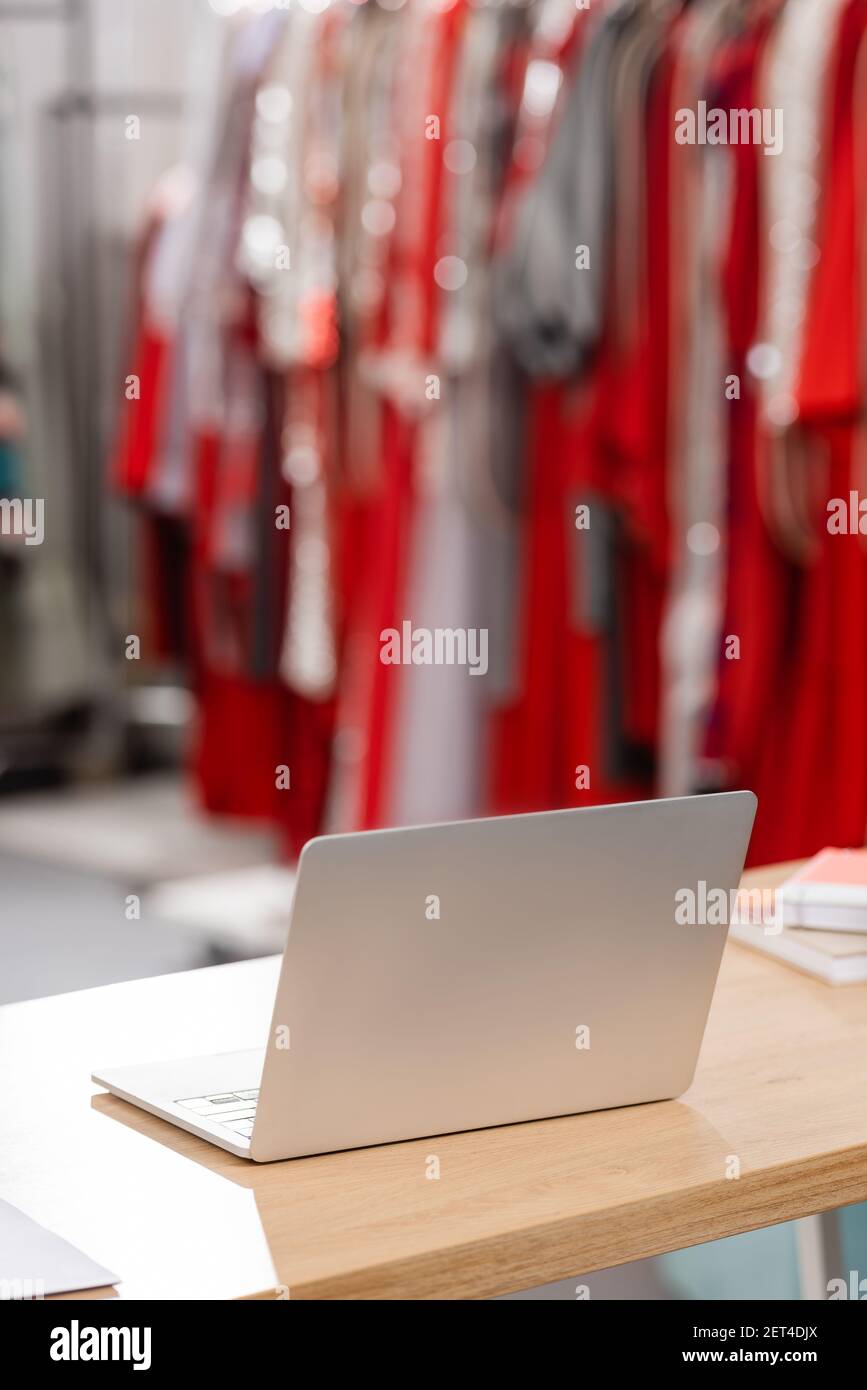 Laptop showroom hi-res stock photography and images - Alamy
