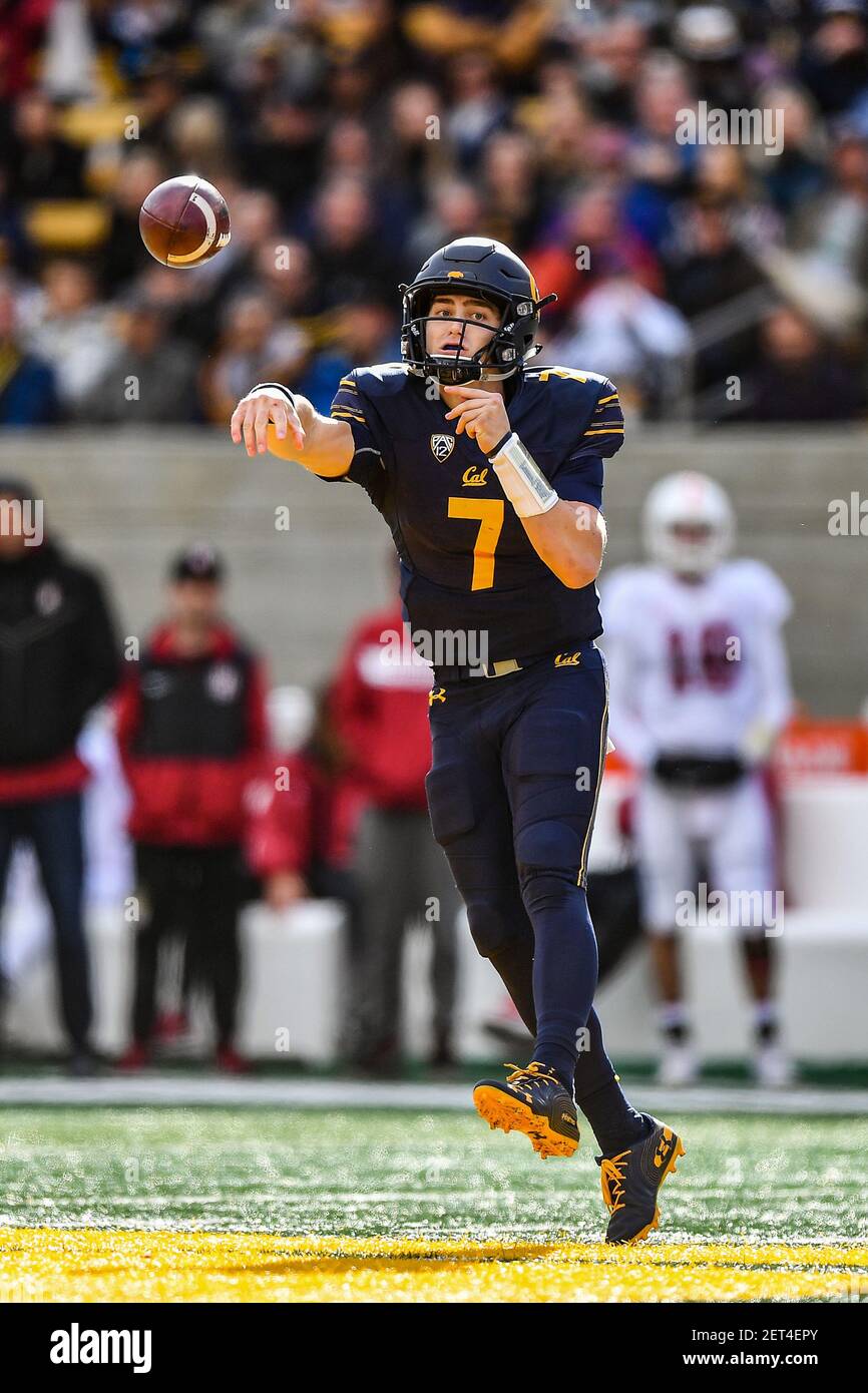 December 01, 2018: California Golden Bears quarterback Chase Garbers (7 ...
