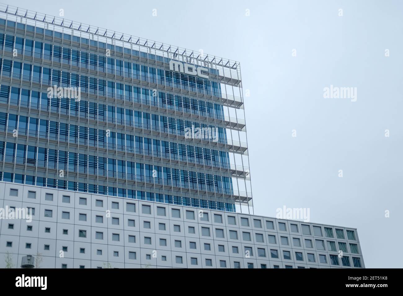 Seoul, South Korea - 29 June 2019: Modern glass facade office building ...