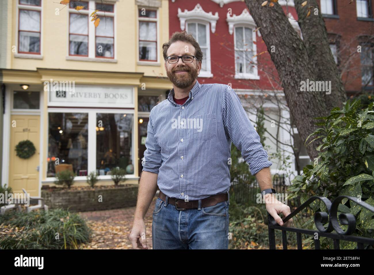 UNITED STATES - DECEMBER 4: Paul Cymrot, owner of Riverby Books, which ...