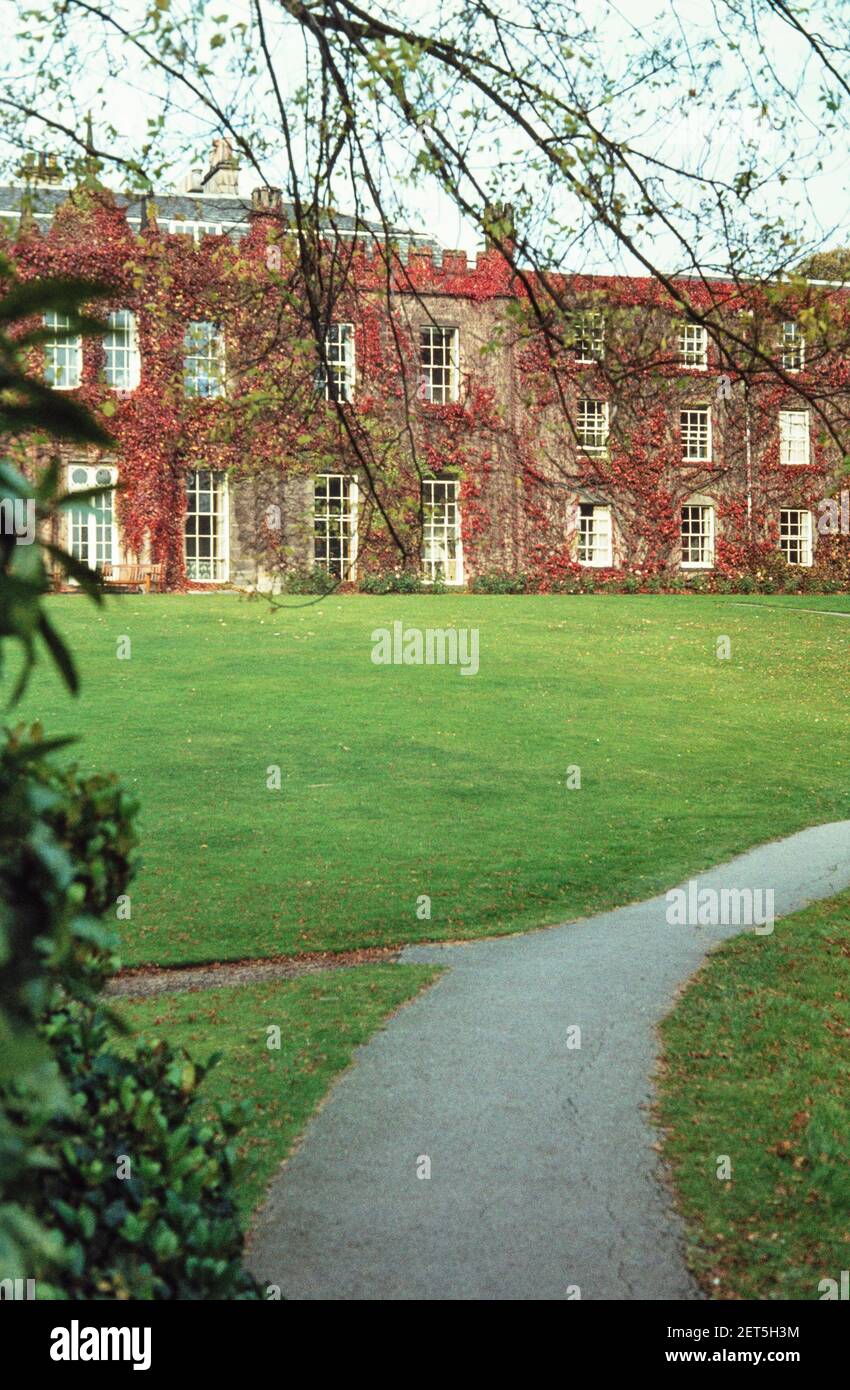 Residence hall 1970s hi-res stock photography and images - Alamy