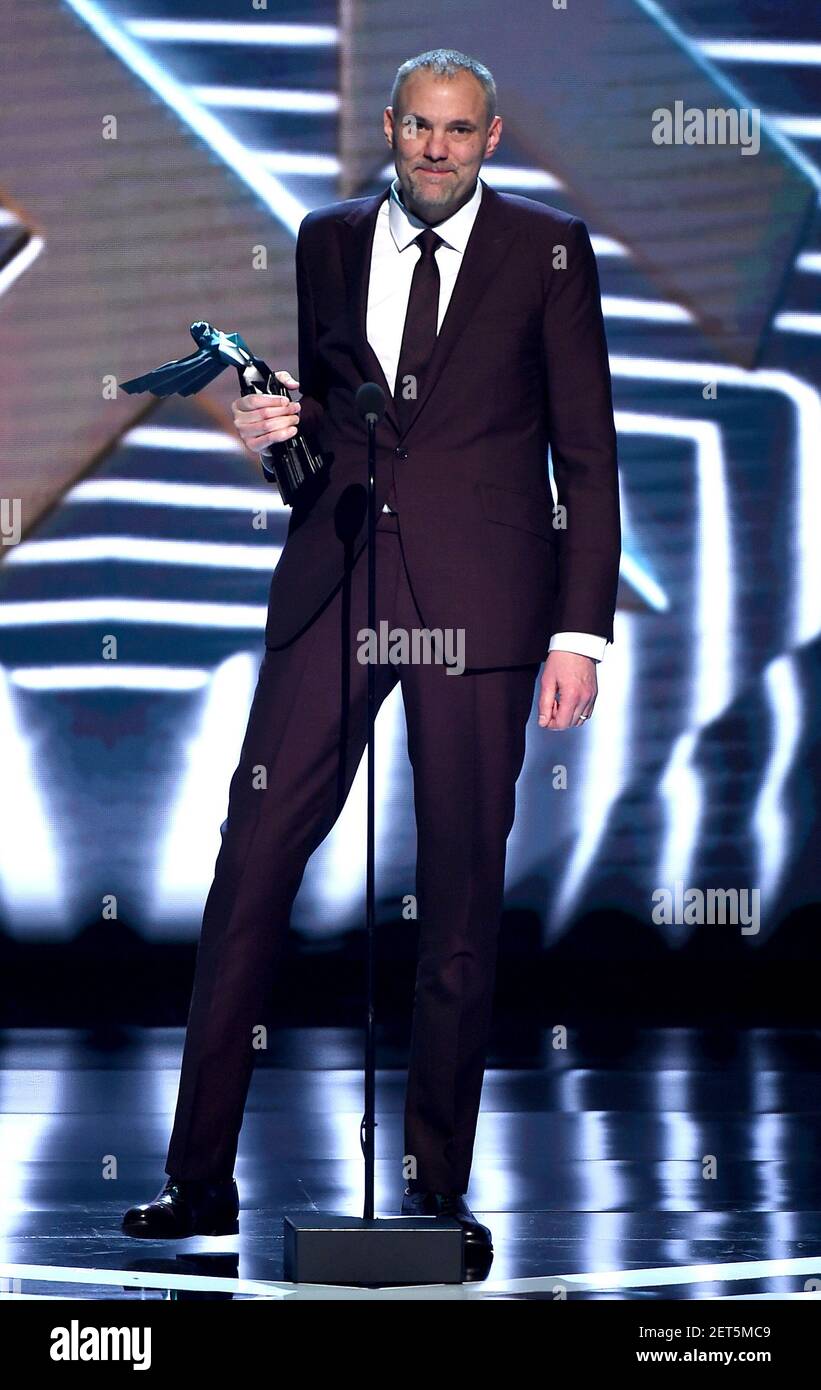 LOS ANGELES - DECEMBER 6: Greg Thomas (C) accepts the Industry Icon ...
