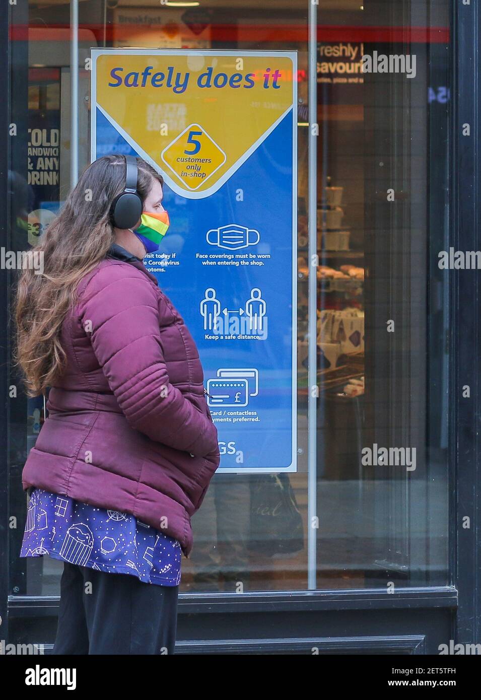 Greggs queues hi-res stock photography and images - Alamy