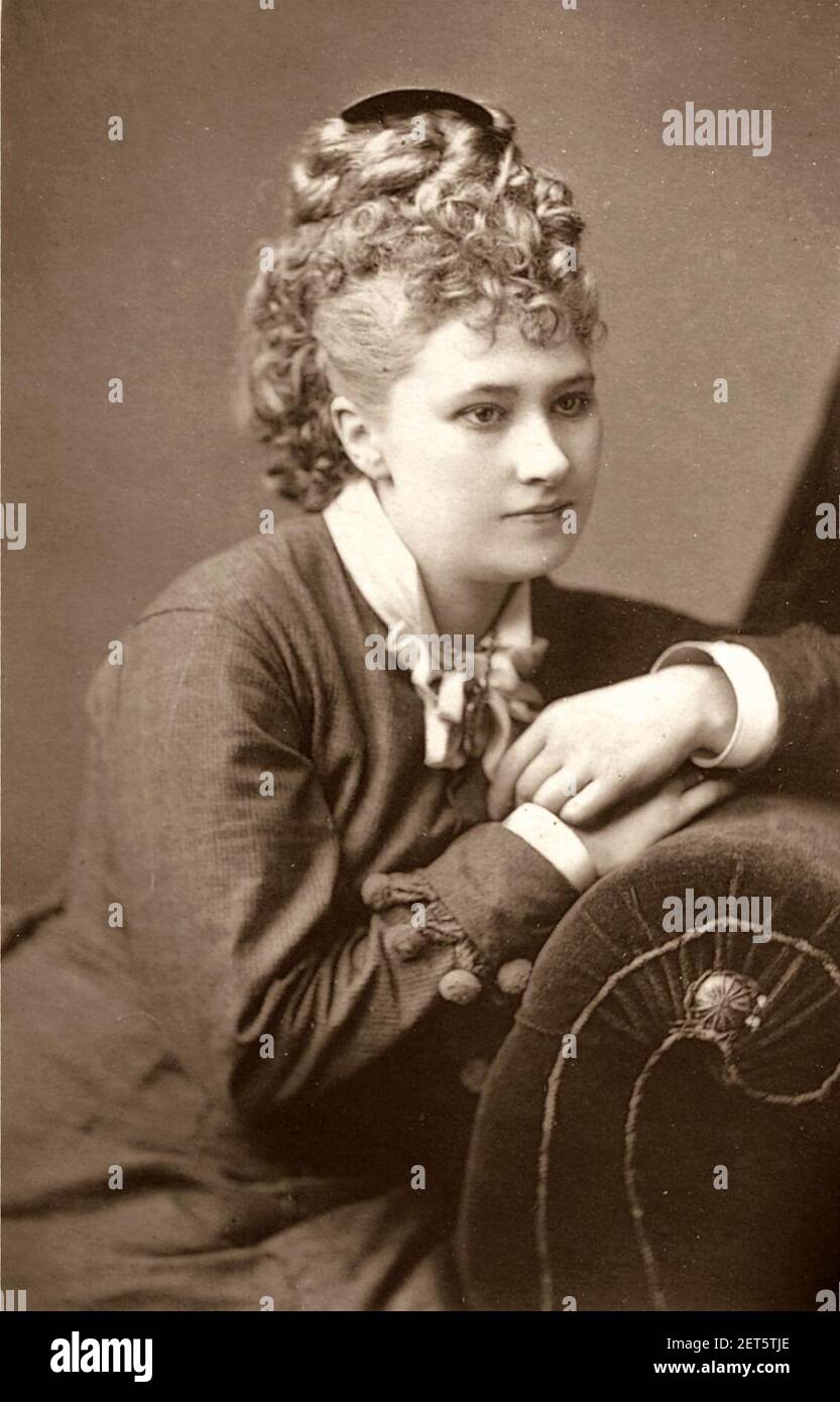 Pauline markham hi-res stock photography and images - Alamy