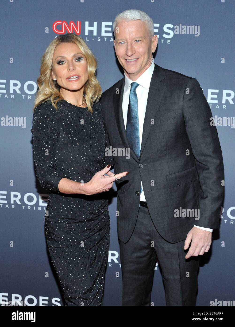 L-R: Kelly Ripa and Anderson Copper attend the 12th Annual CNN Heroes ...