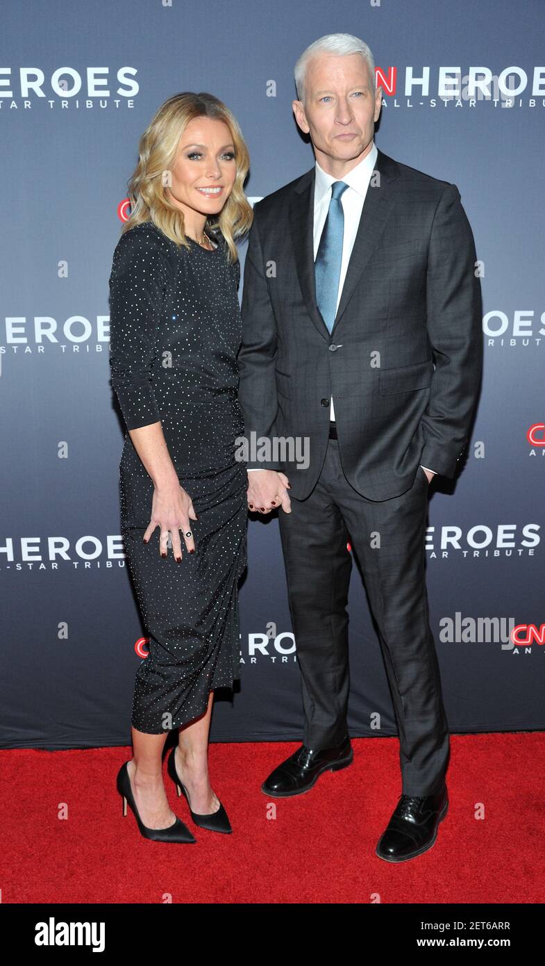 L-R: Kelly Ripa and Anderson Copper attend the 12th Annual CNN Heroes ...