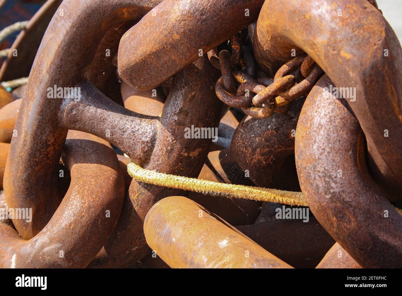 Giant rusty anchor hi-res stock photography and images - Alamy