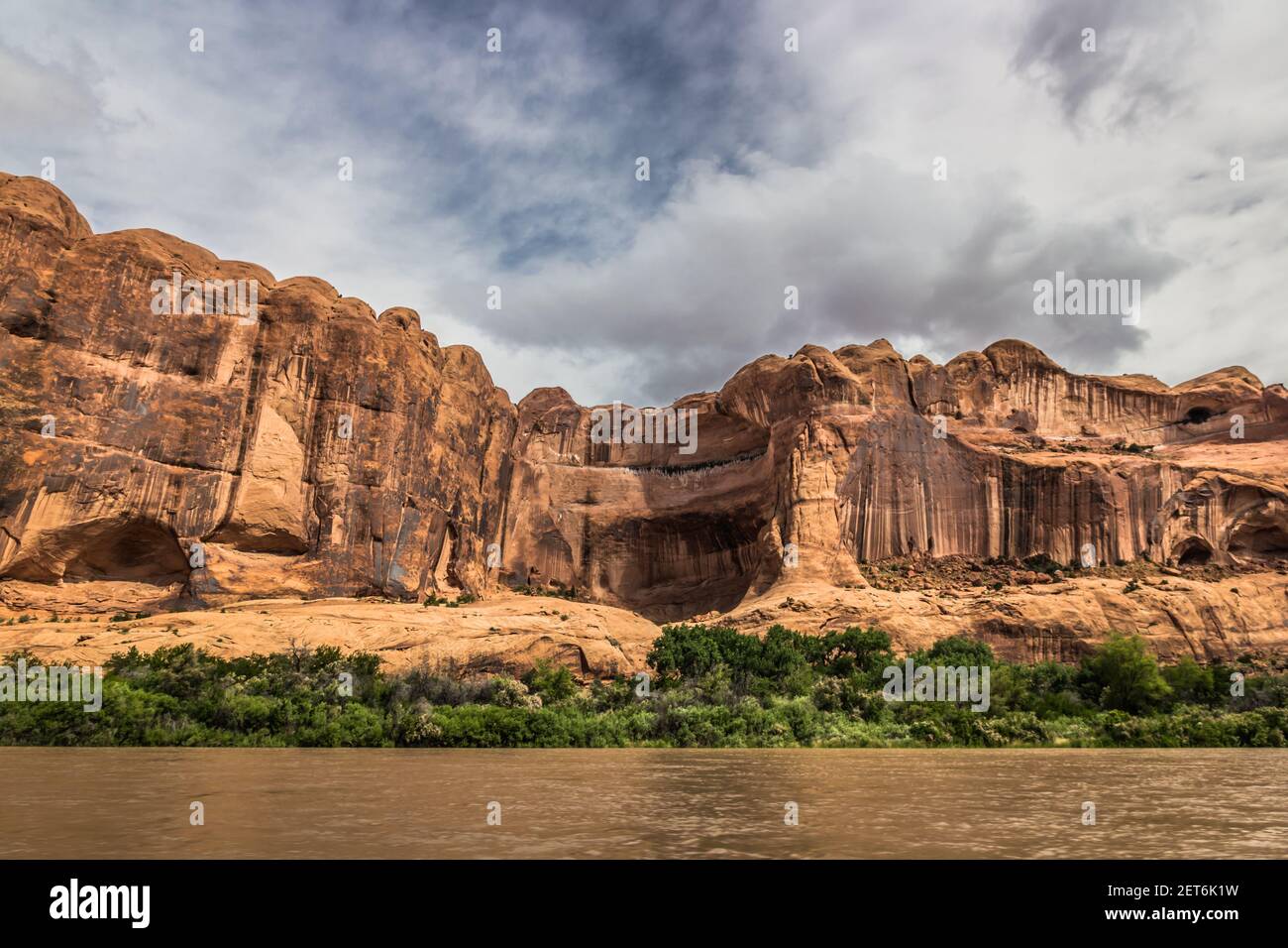 Rugged canyon river trail hi-res stock photography and images - Alamy