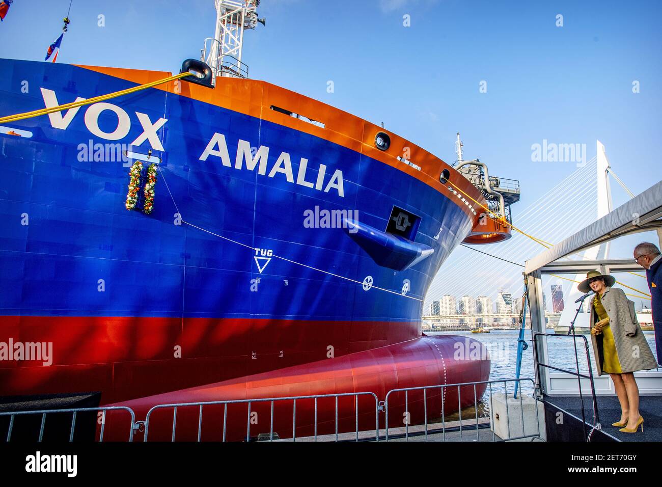 Queen Maxima christens Van Oord's new trailing suction hopper dredger ...