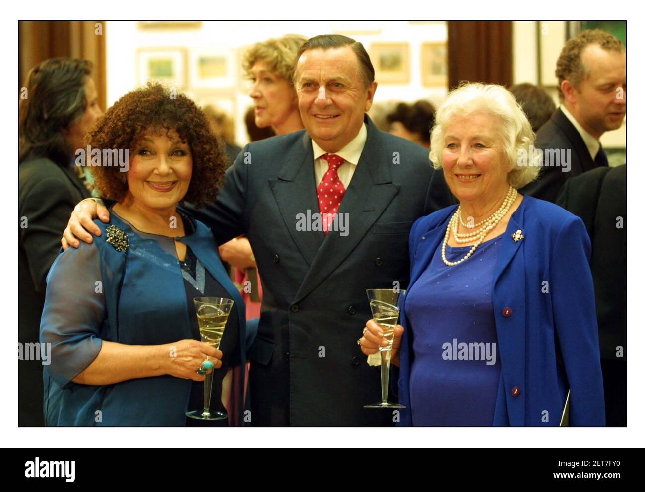 Academy awards 2002 Cut Out Stock Images & Pictures - Alamy