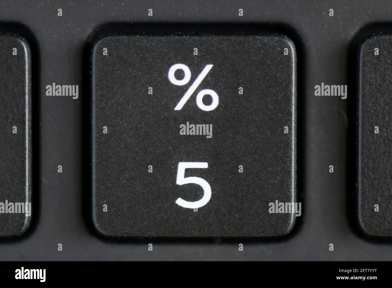 Number 5 and percentage key on a laptop keyboard Stock Photo - Alamy