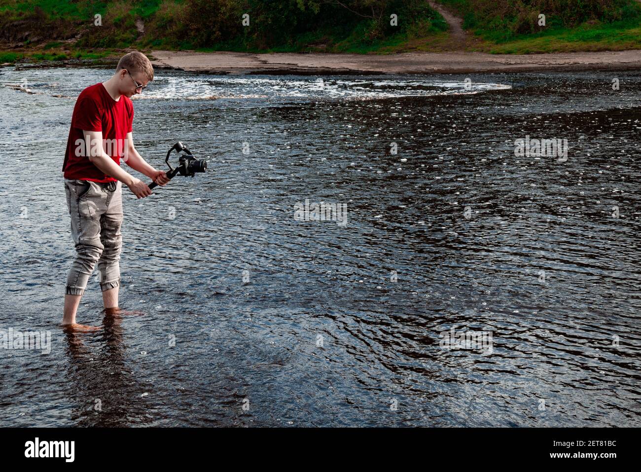 Videographer nature hi-res stock photography and images - Alamy