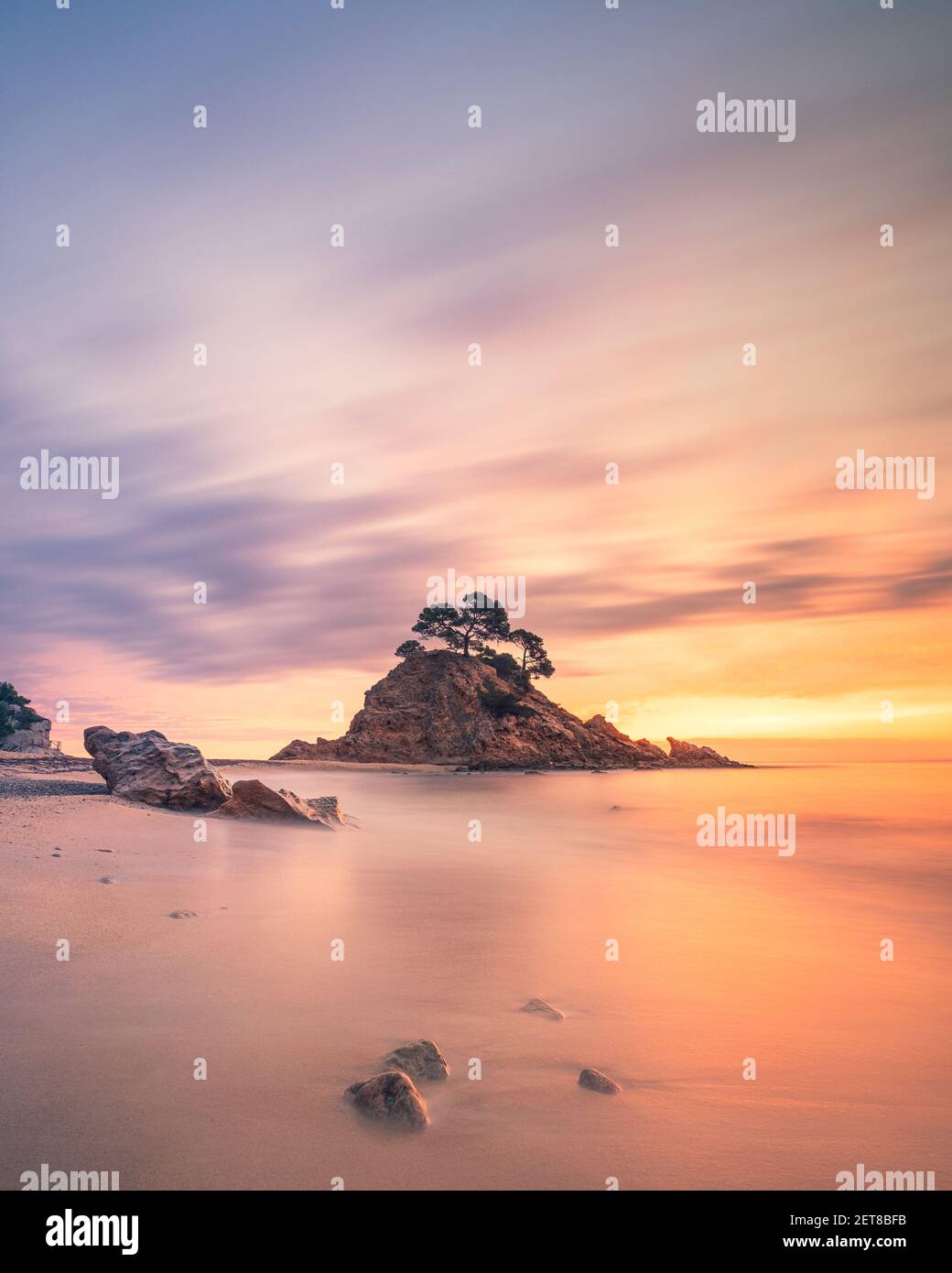 Long exposure vertical hi-res stock photography and images - Alamy
