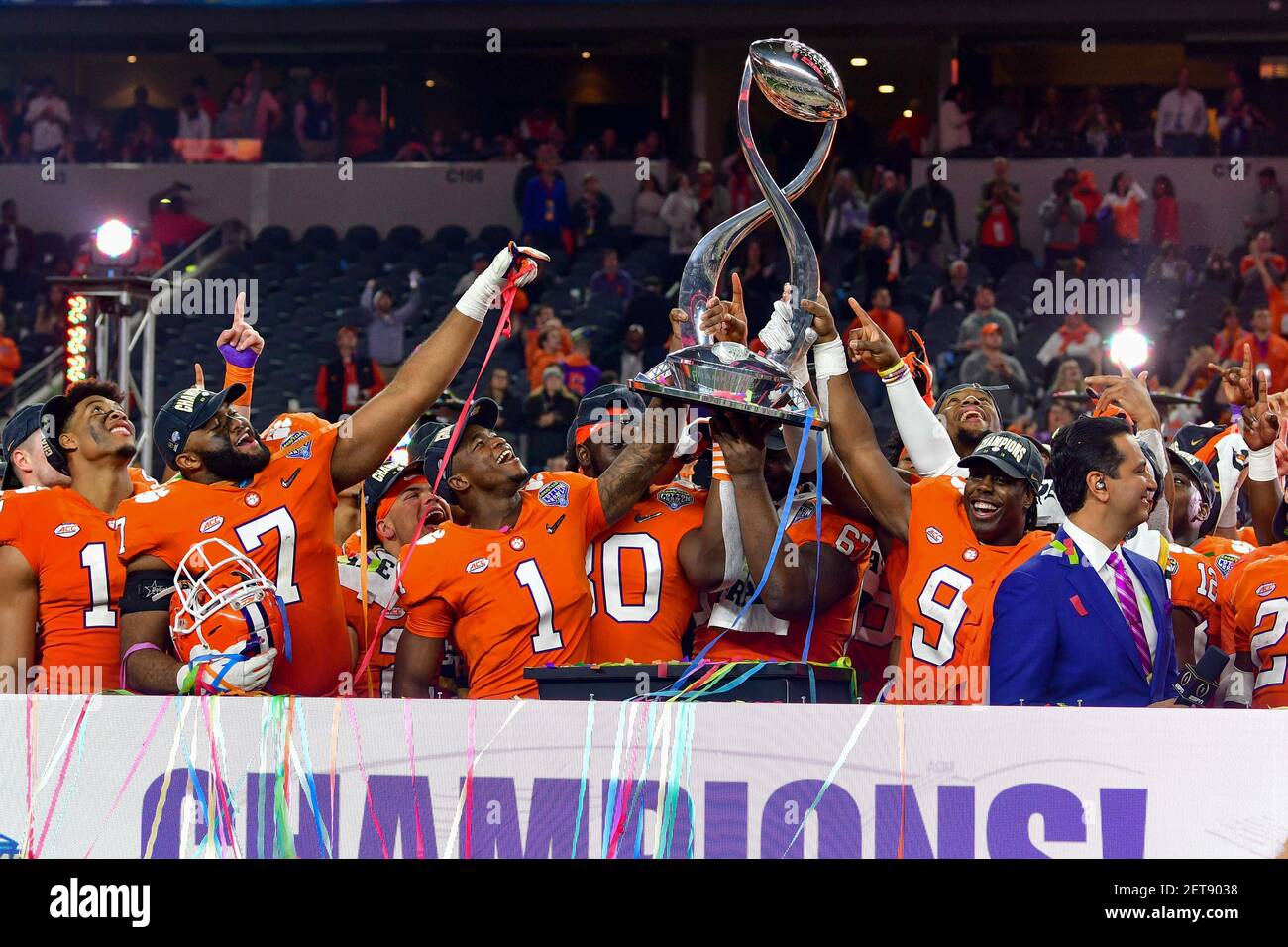 Clemson Tigers defensive end Austin Bryant (7) and Clemson Tigers wide ...