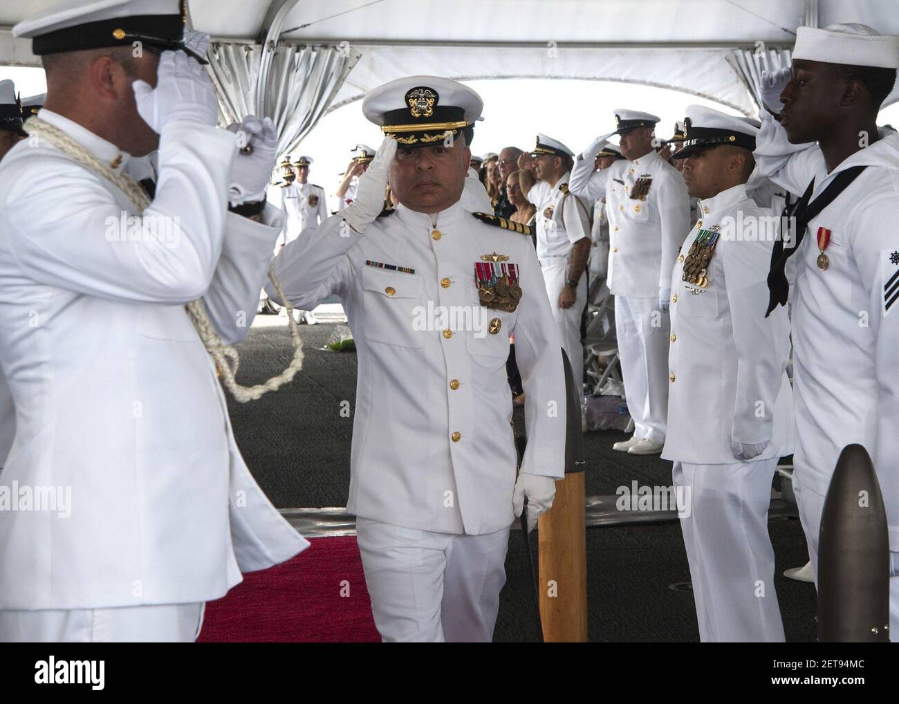 The sailors farewell hi-res stock photography and images - Alamy