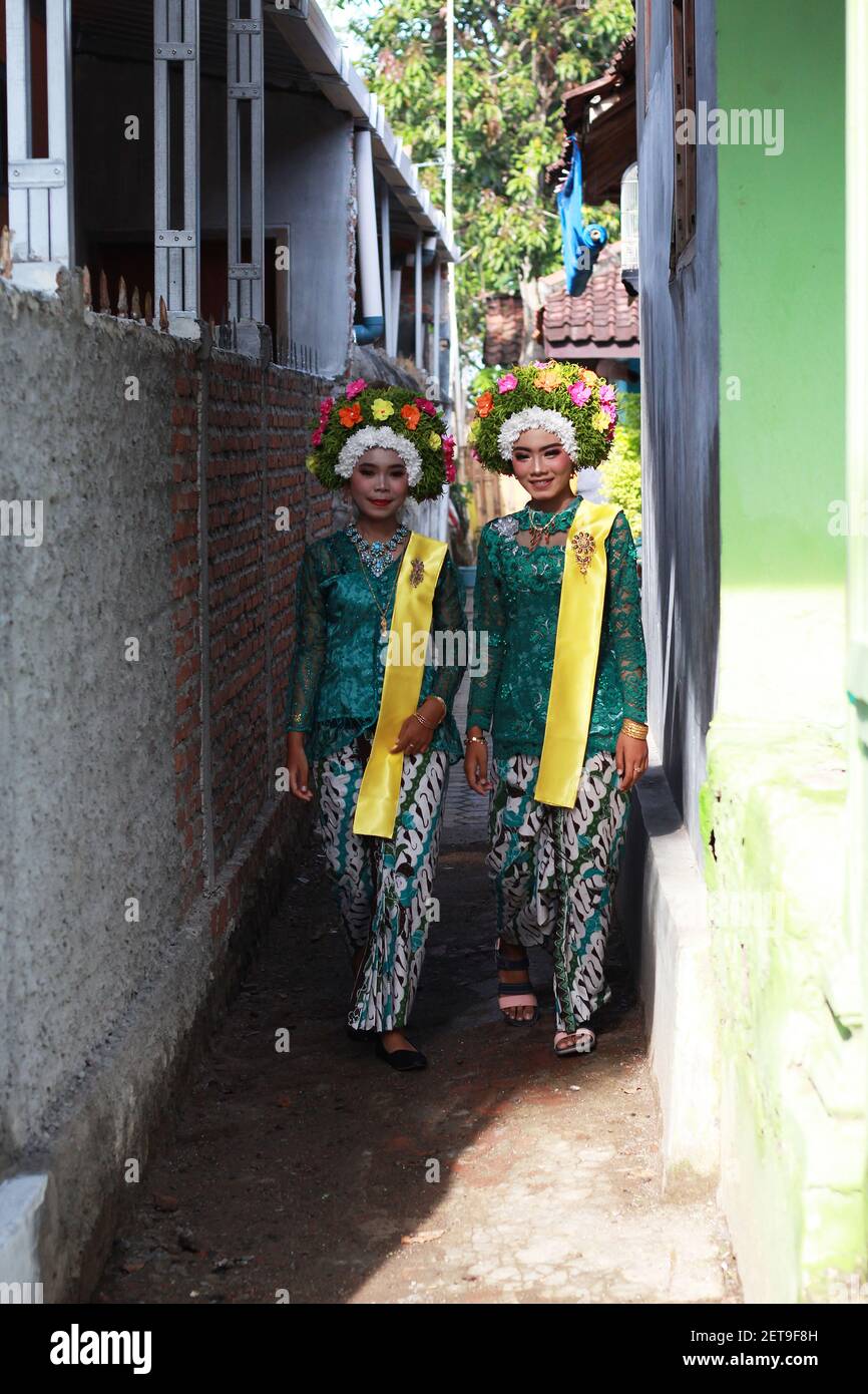 Participants in the parade walk during the Kasinoman culture of the ...